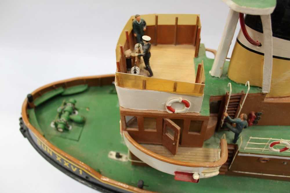 Radio-controlled model of Thames Fire - auctions & price archive