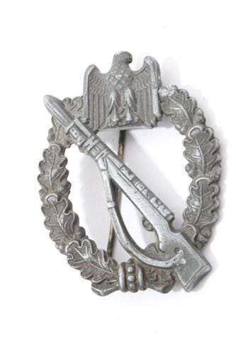 Lot 527 - Nazi infantry assault Badge with narrow pin