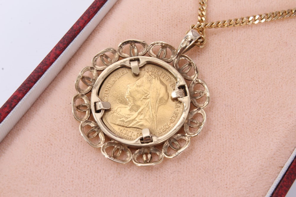 Lot 3302 - Victoria gold Sovereign pendant on chain