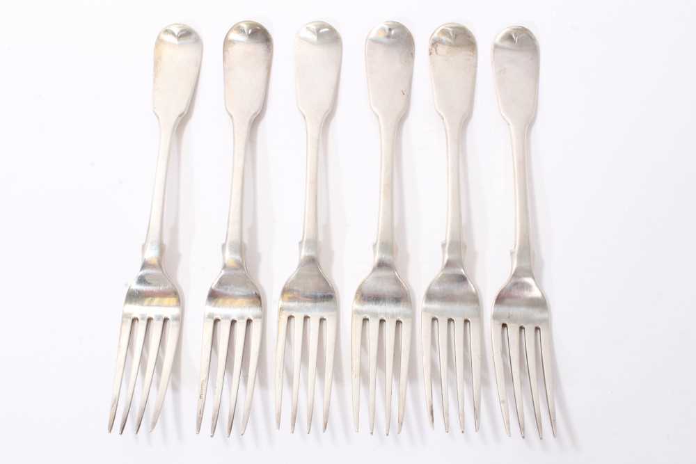 Lot 225 - Set of six George IV silver fiddle pattern