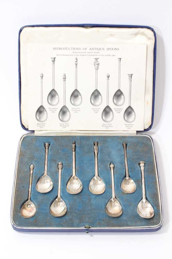 Lot 413 - 1930s set eight silver spoons modelled as