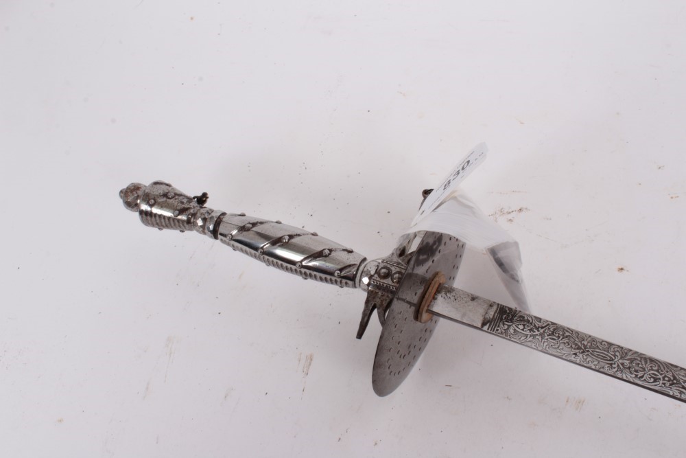 Lot 830 - Early 19th Century cut steel Court sword
