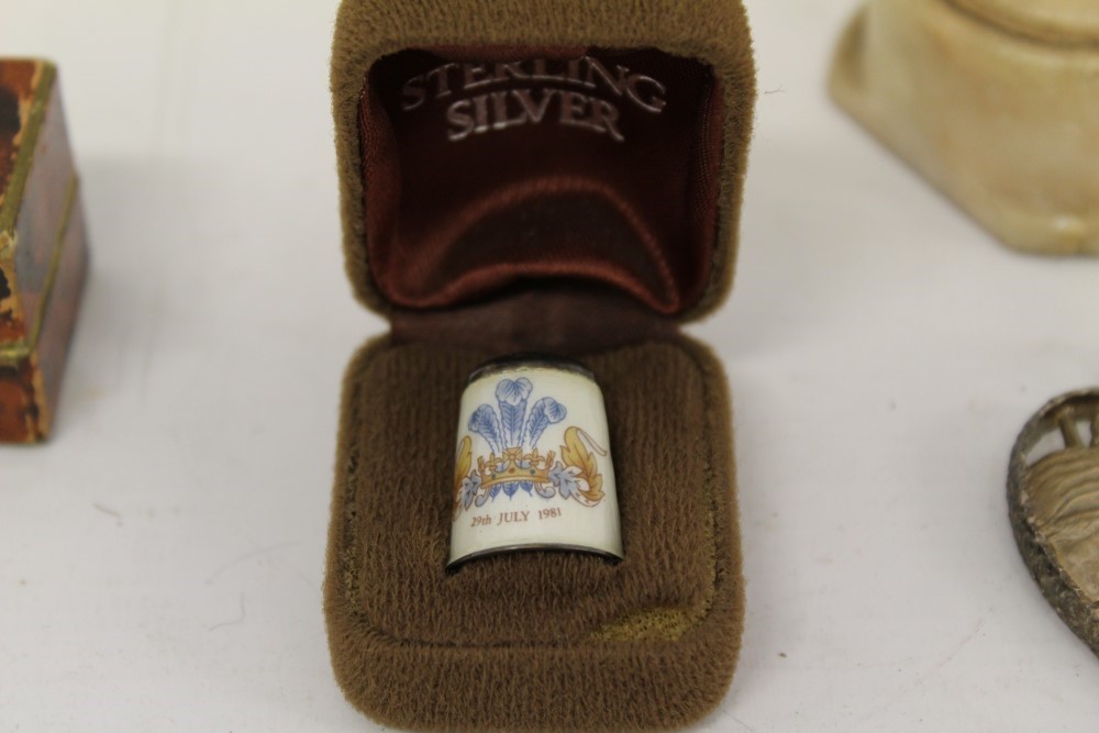 Lot 3587 - Charles and Diana 1981 Royal Wedding silver