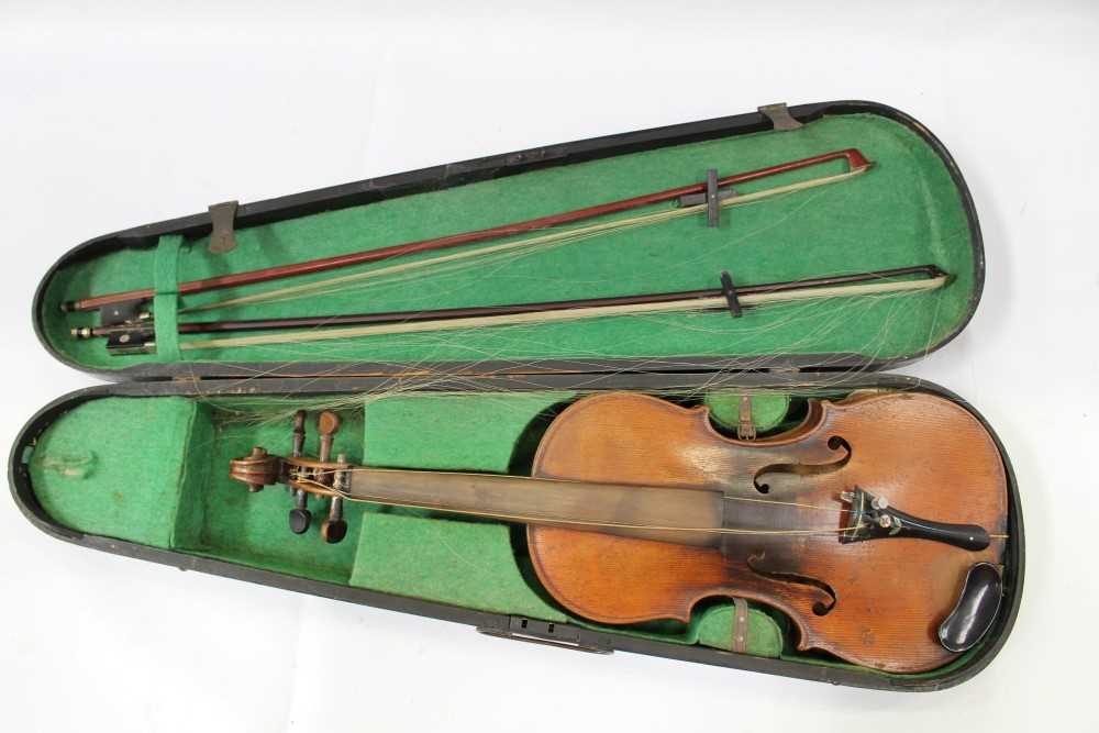 Lot 218 - 19th century violin with one piece back and