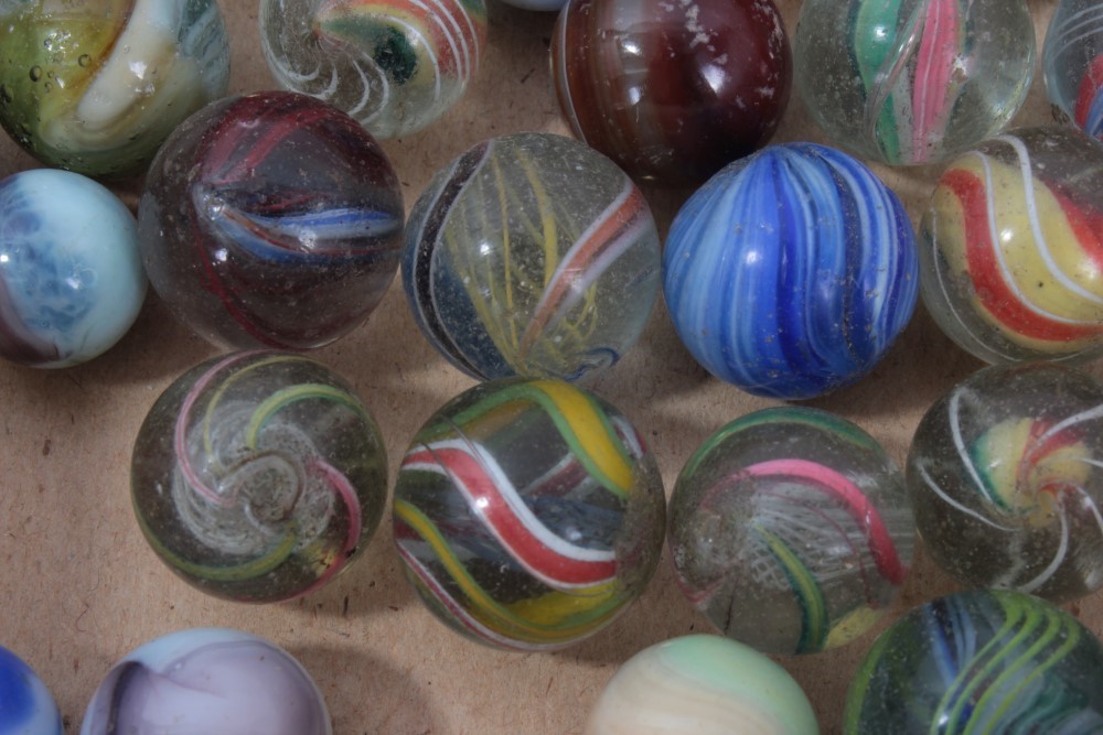 Lot 16 - Good collection of Victorian glass and stone