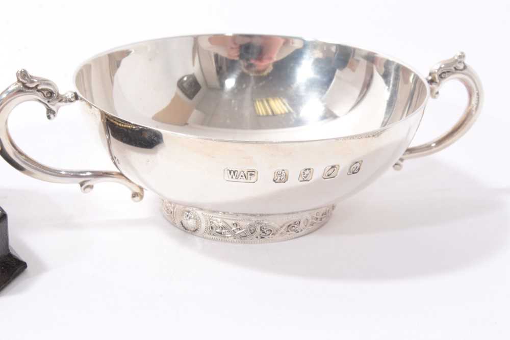 Lot 403 - Selection of contemporary Irish silver and