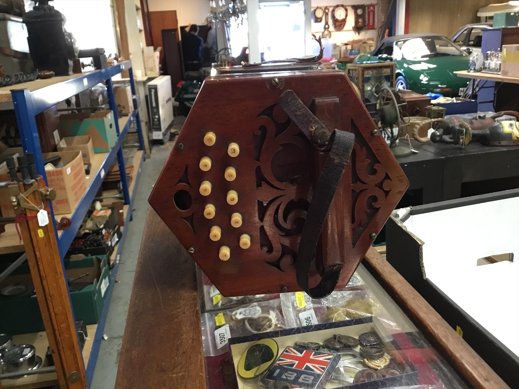 Lot 3574 - Late 19th century rosewood concertina in