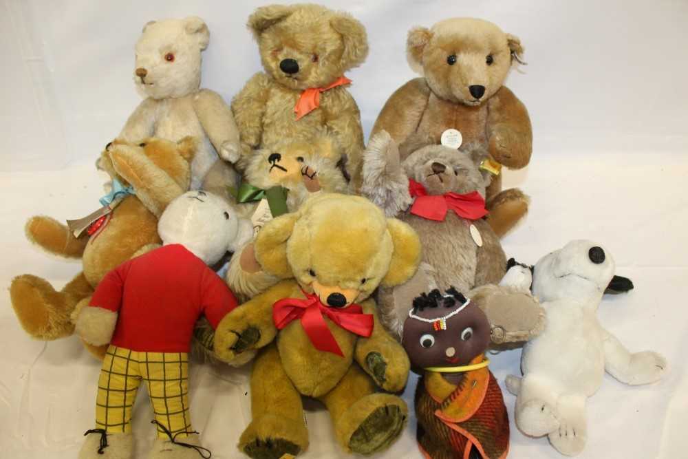 Lot 2843 - Collection of contemporary teddy bears and