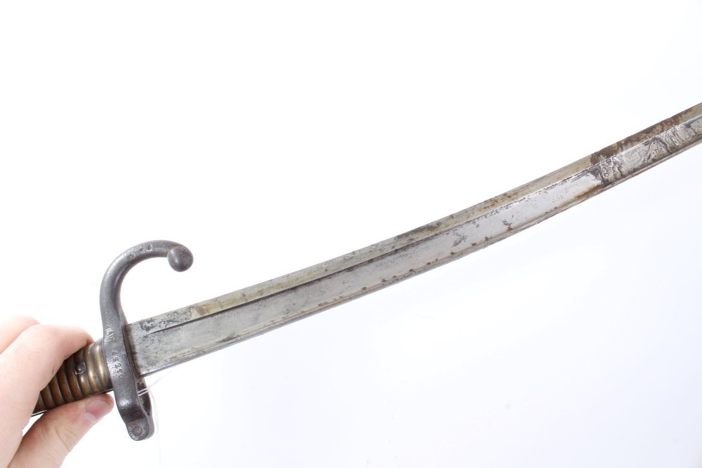 Lot 711 - 19th century French bayonet