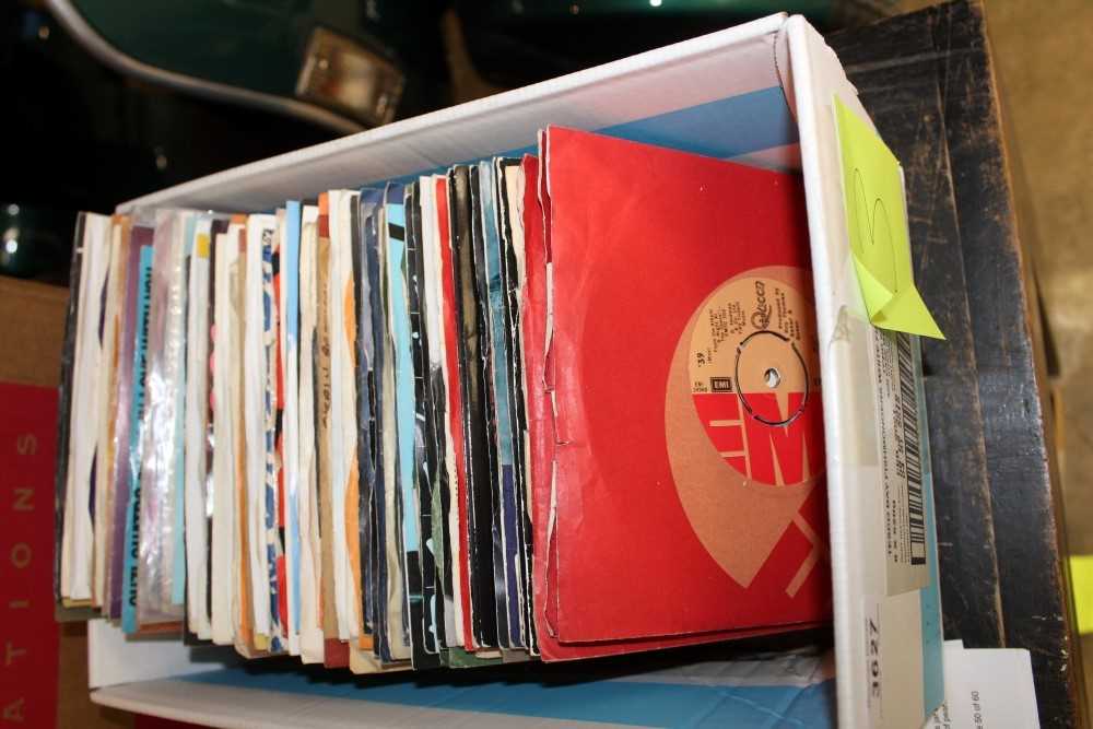 Lot 3627 - Box of single records including Queen,