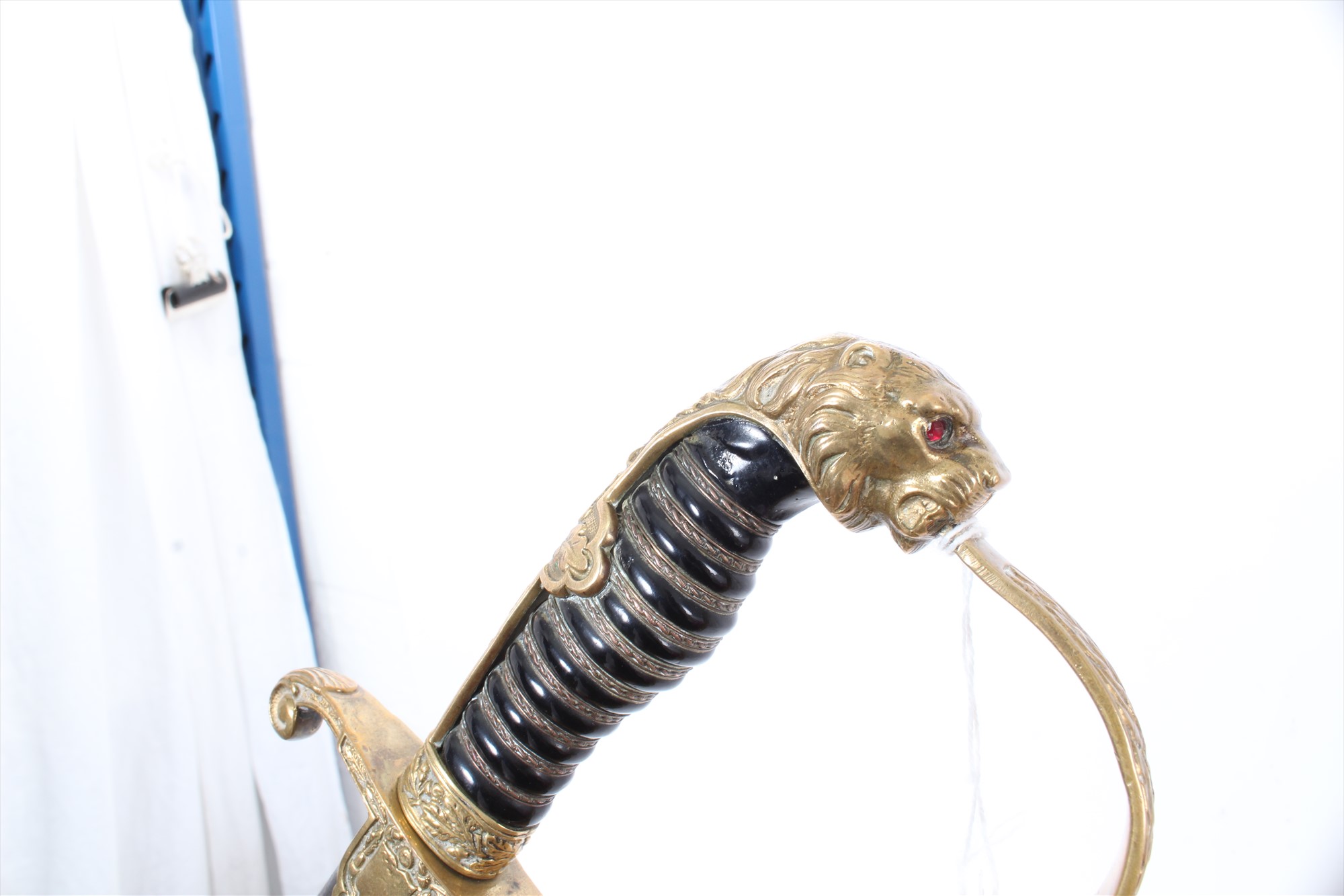 Lot 728 - Nazi officers dress sword with gilt brass