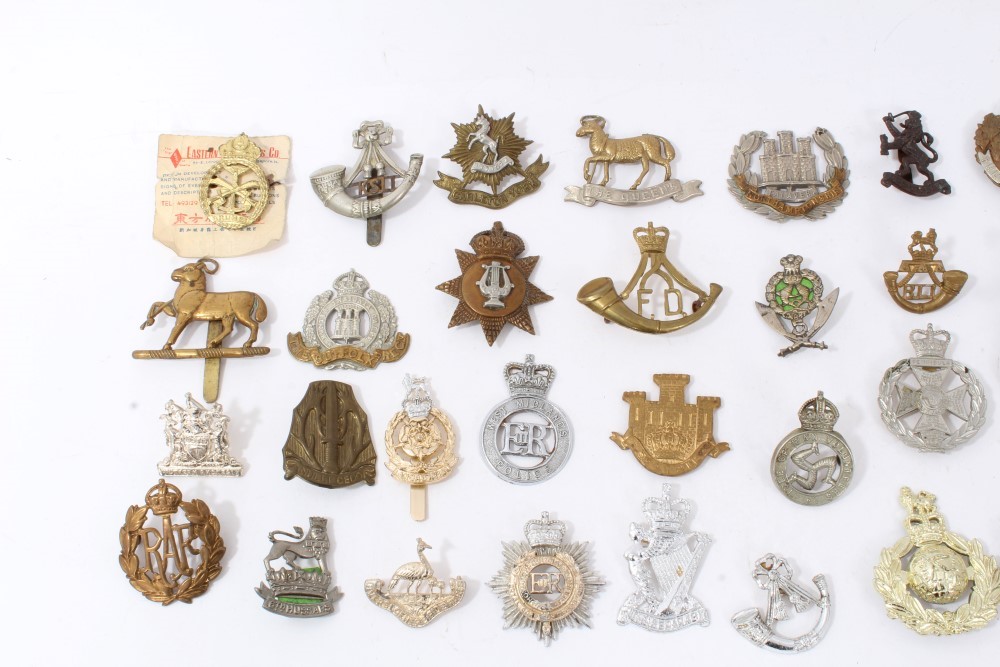 Lot 565 - Collection of British Military cap badges