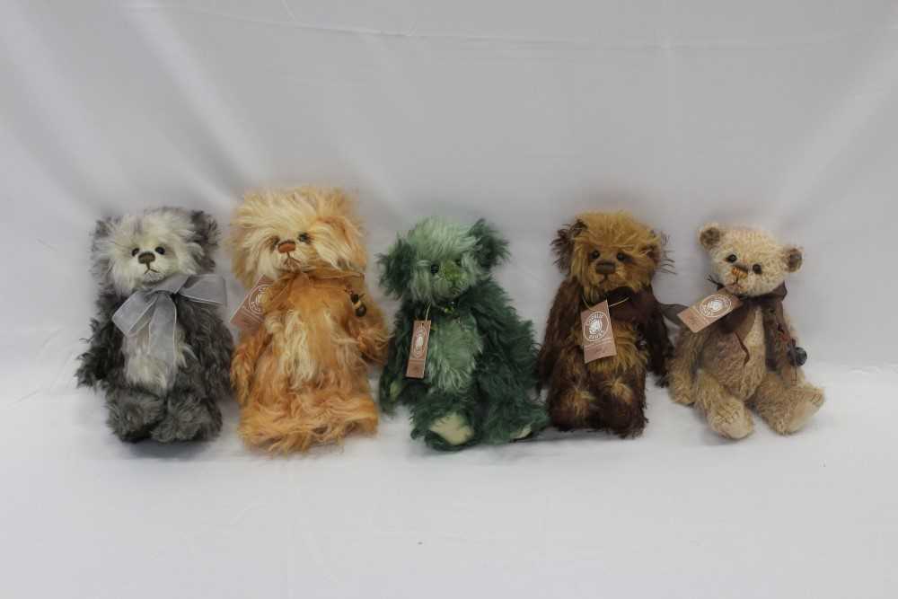 Lot 2853 - Charlie Bears selection from the Minimo