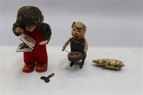 Lot 2790 - German tinplate clockwork pig, Schuco