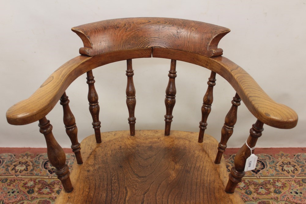 Lot 1269 - 19th century ash elm and beech captains bow