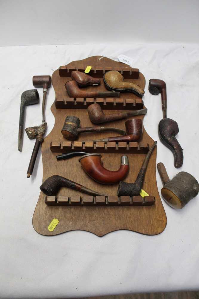 Lot 1882 - Collection of pipes, including Meerschaum,