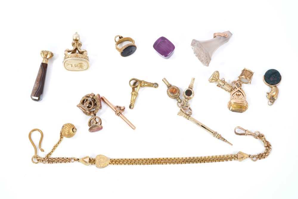 Lot 420 - Group antique seal fobs and a Victorian gilt