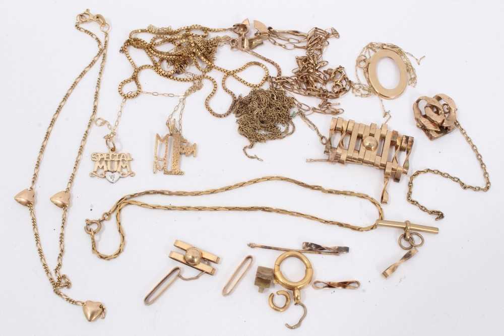 Lot 221 - Group gold chains, bracelet links and other