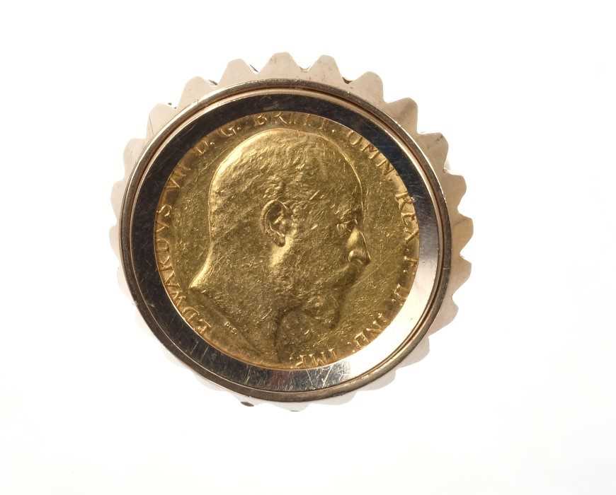 Lot 534 - Gold Edward VII sovereign ring