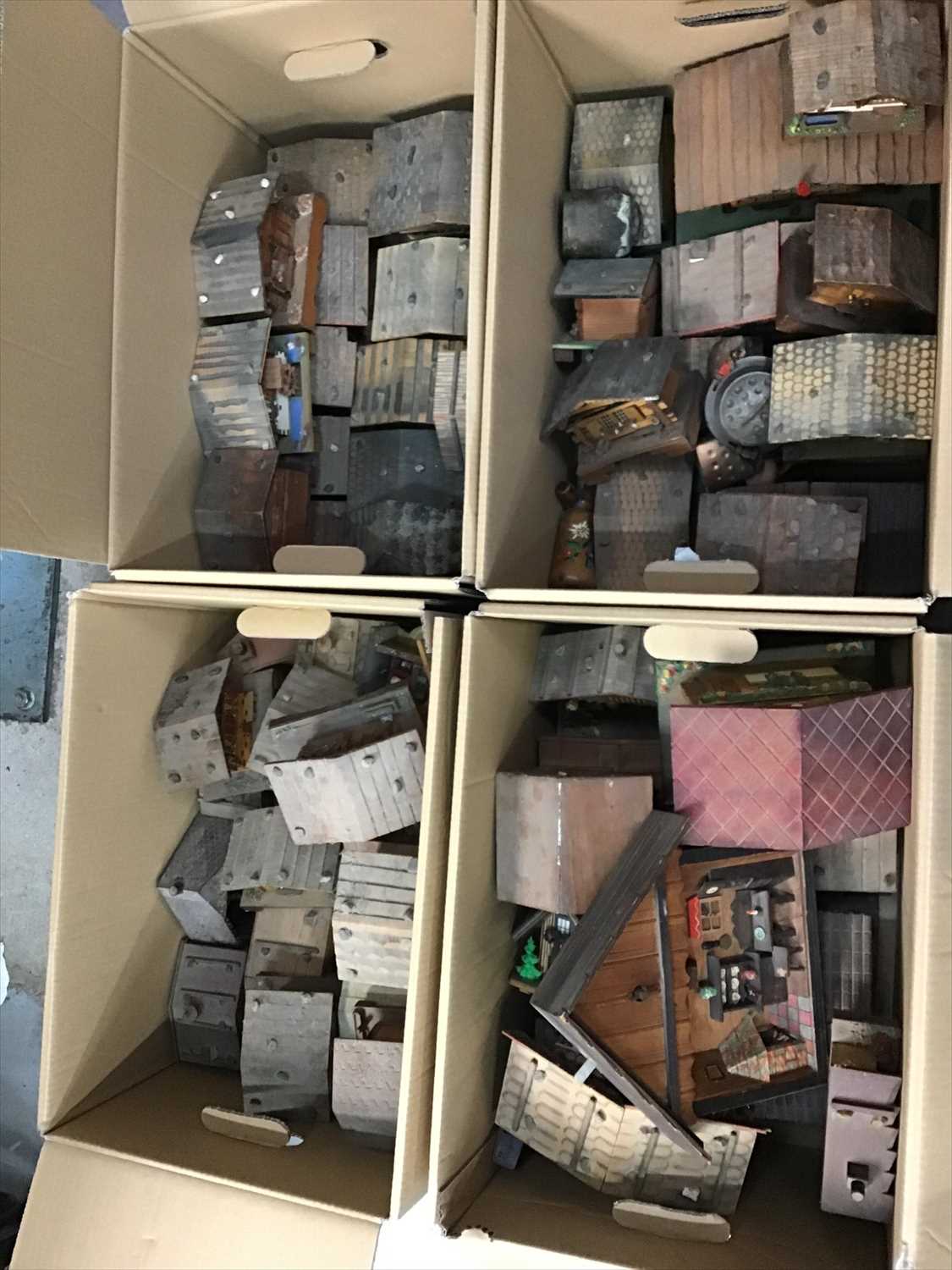 Lot 502 - Extensive collection of Swiss weather