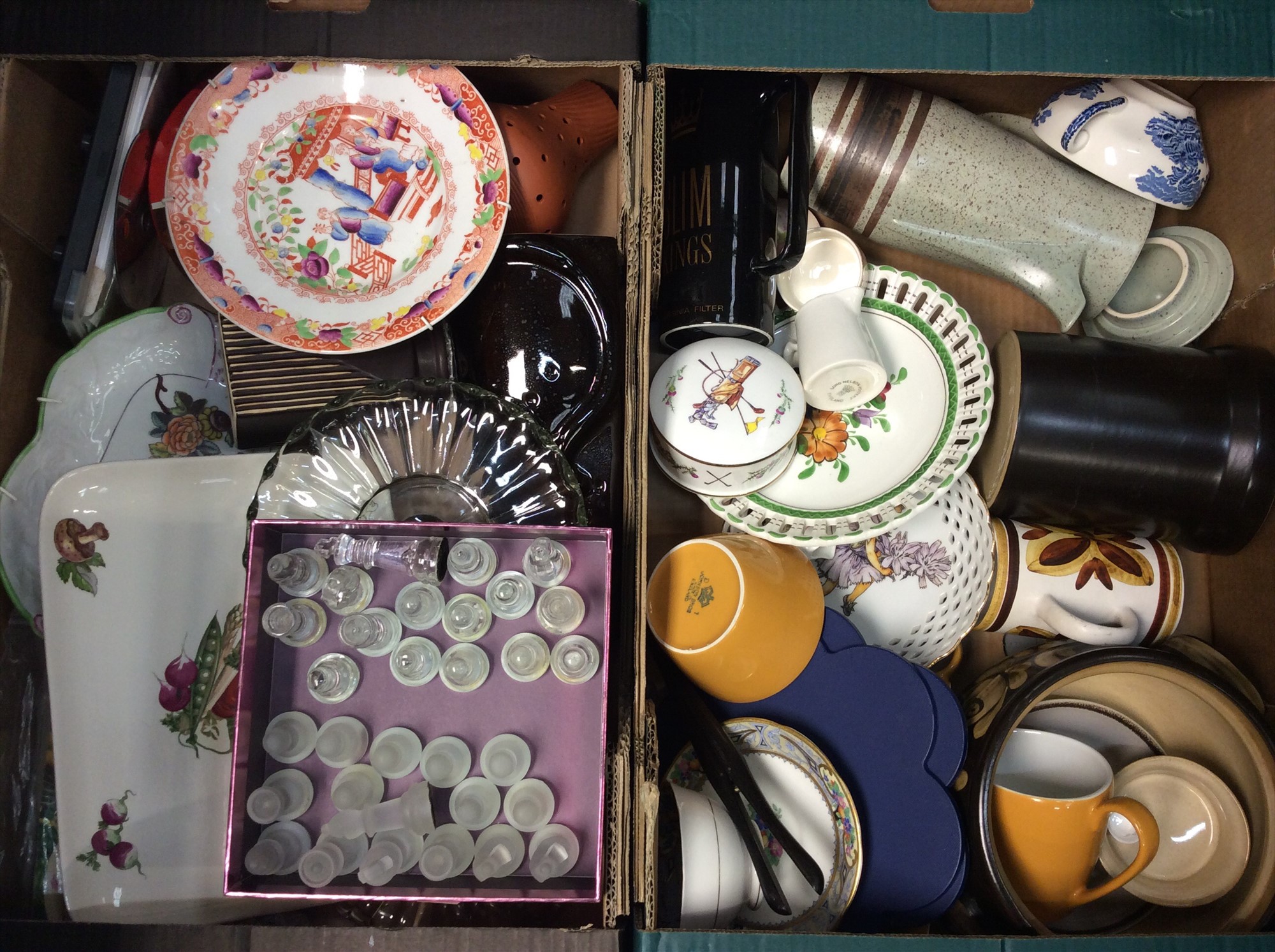 Lot 440 - Four boxes of china, glassware and sundries