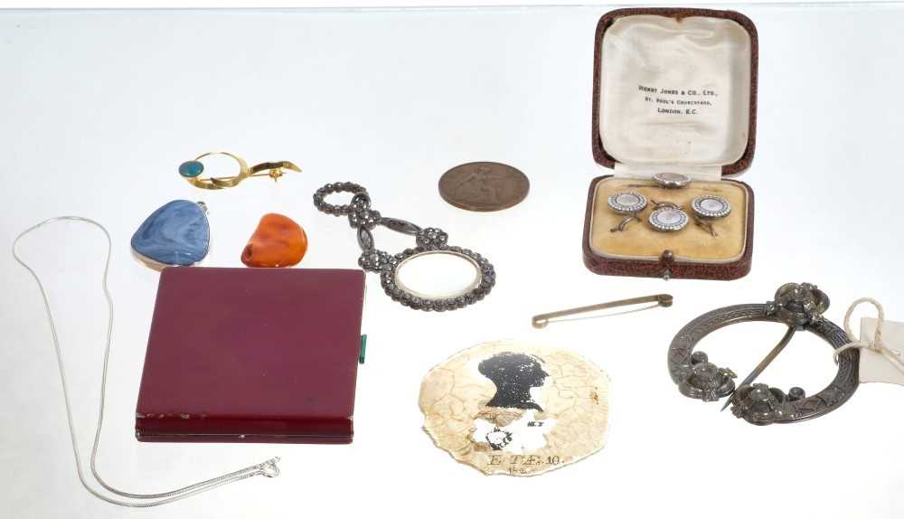 Lot 525 - Regency cut steel magnifying glass, early