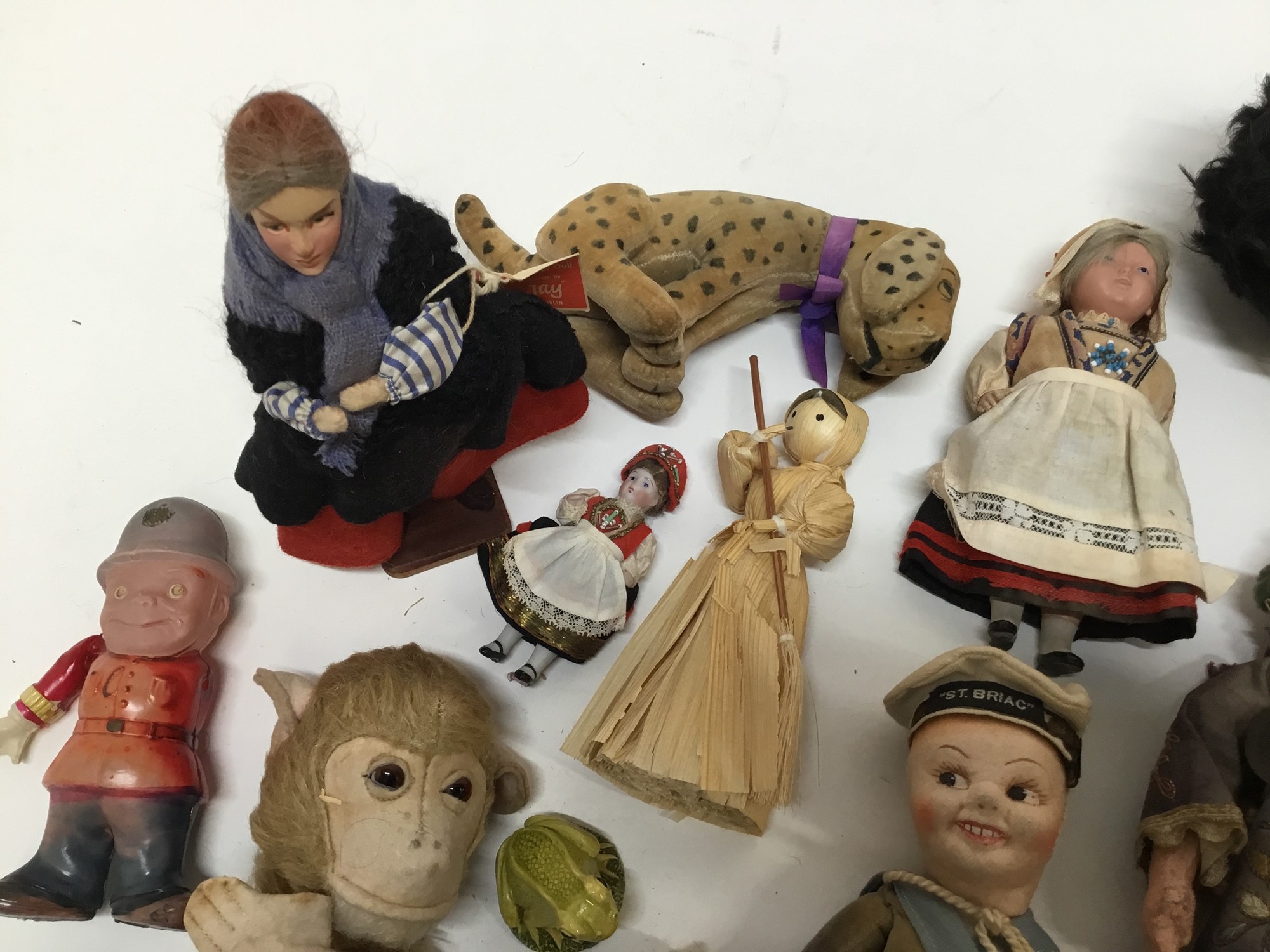 Lot 358 - Collection of toys including Dean's Rag Book