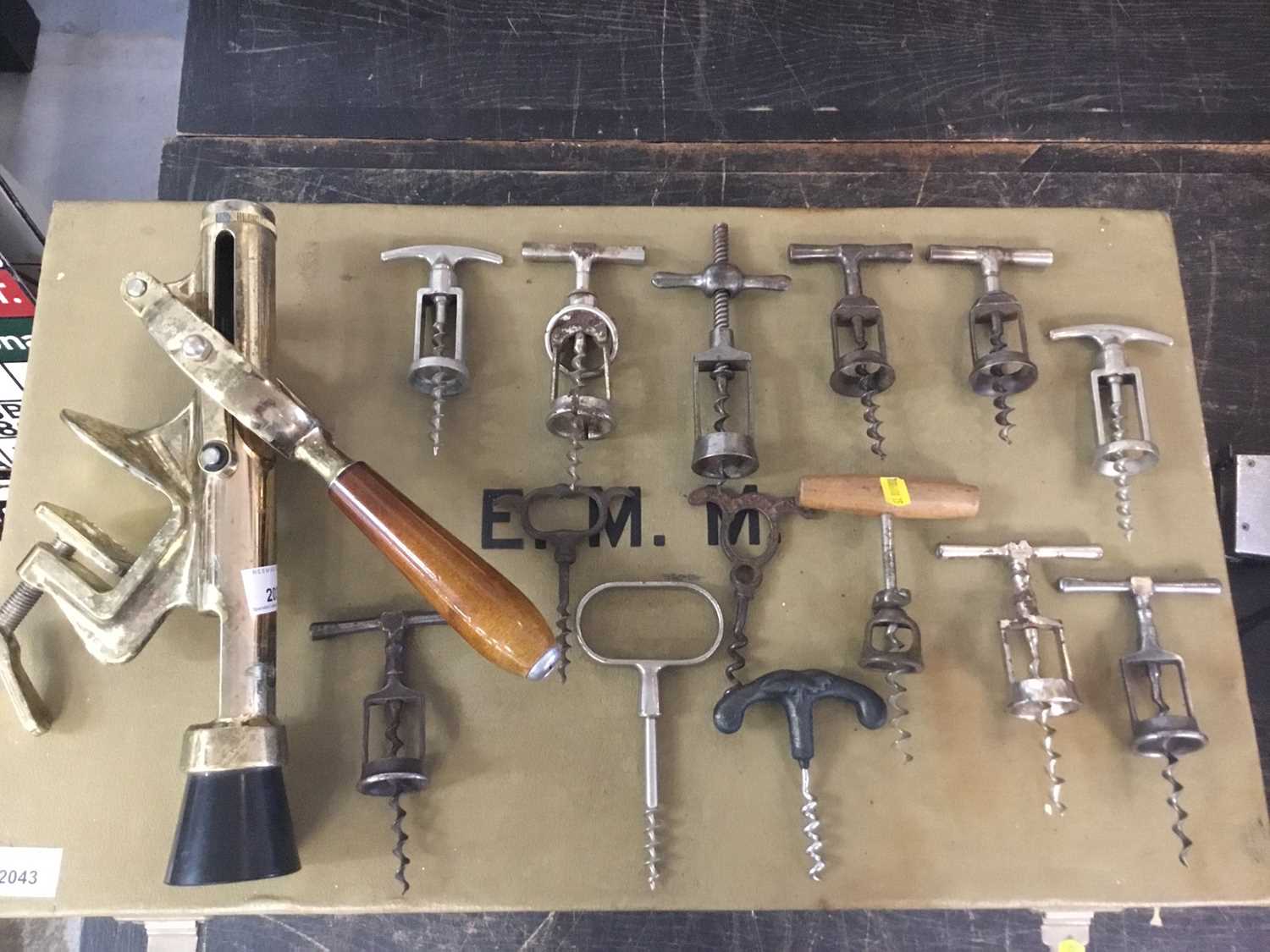 Lot 2034 - Collection of corkscrews