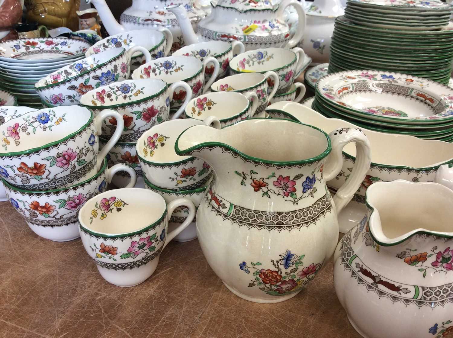 Lot 409 - Extensive Copeland Spode Chinese Rose dinner