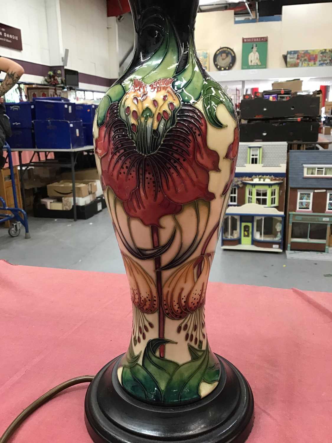 Lot 924 - Moorcroft Anna Lilly pattern table lamp by