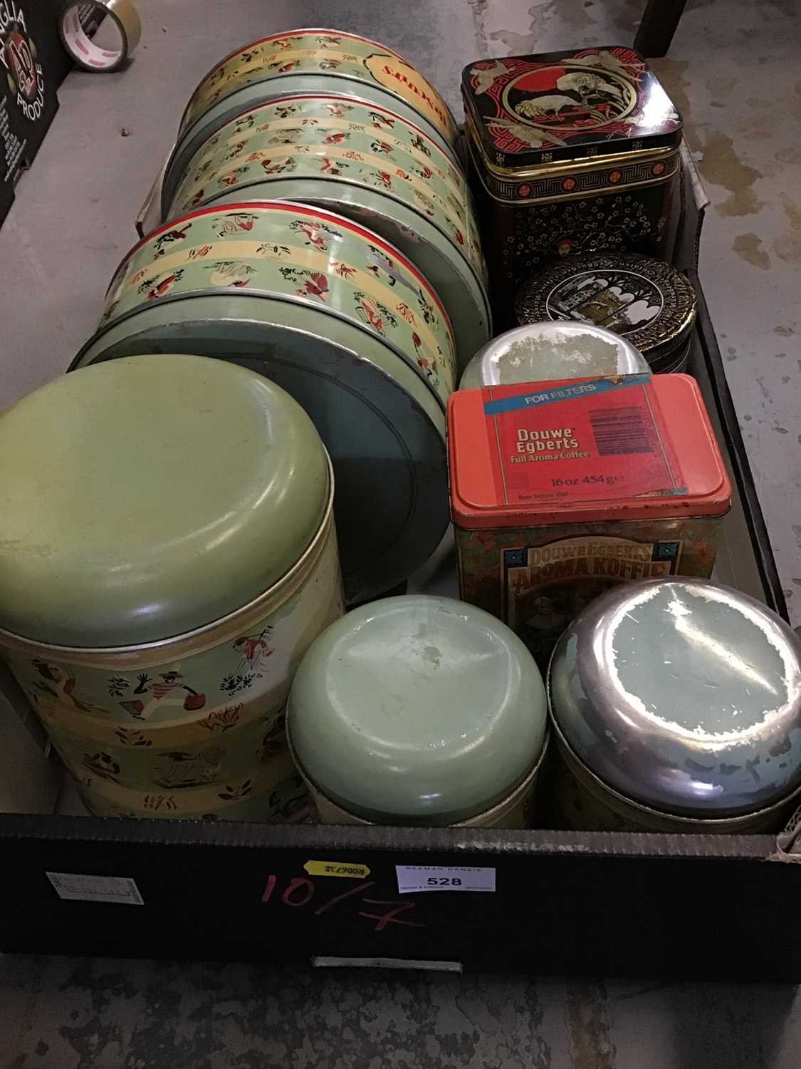 Lot 528 - Selection of vintage biscuit tins and