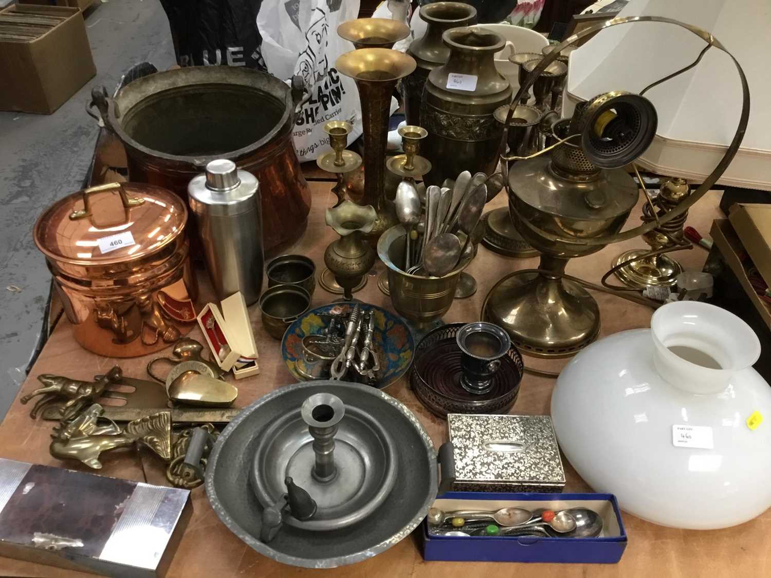 Lot 460 - Group metalwares