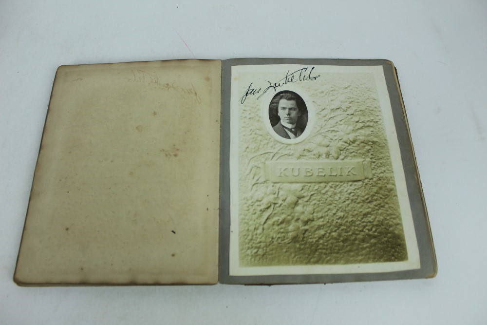 Lot 1073 - WW1 Military autograph albums including