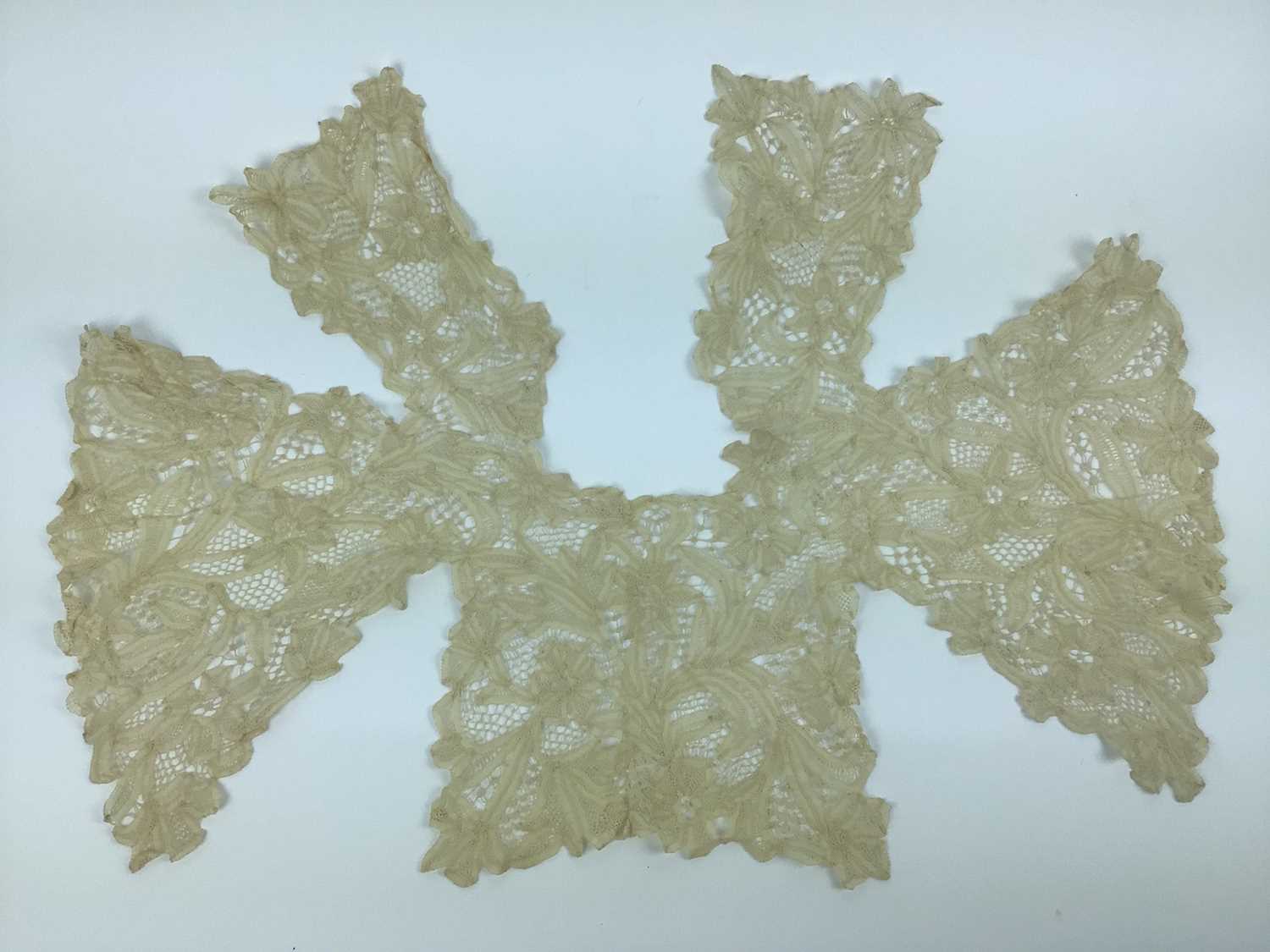 Lot 1754 - Four Antique lace collars including tape