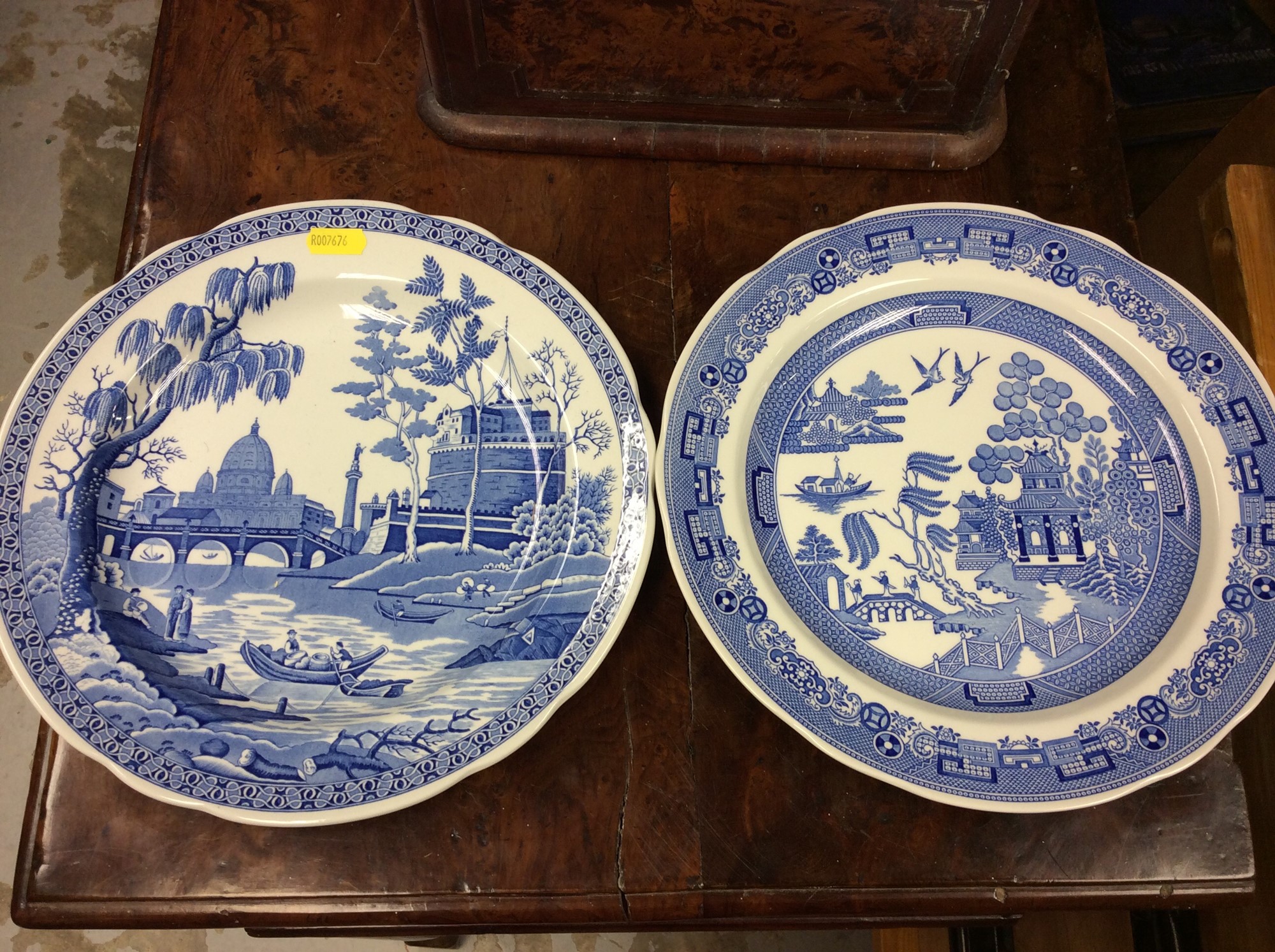 Lot 415 - Two Spode blue and white dishes, Royal