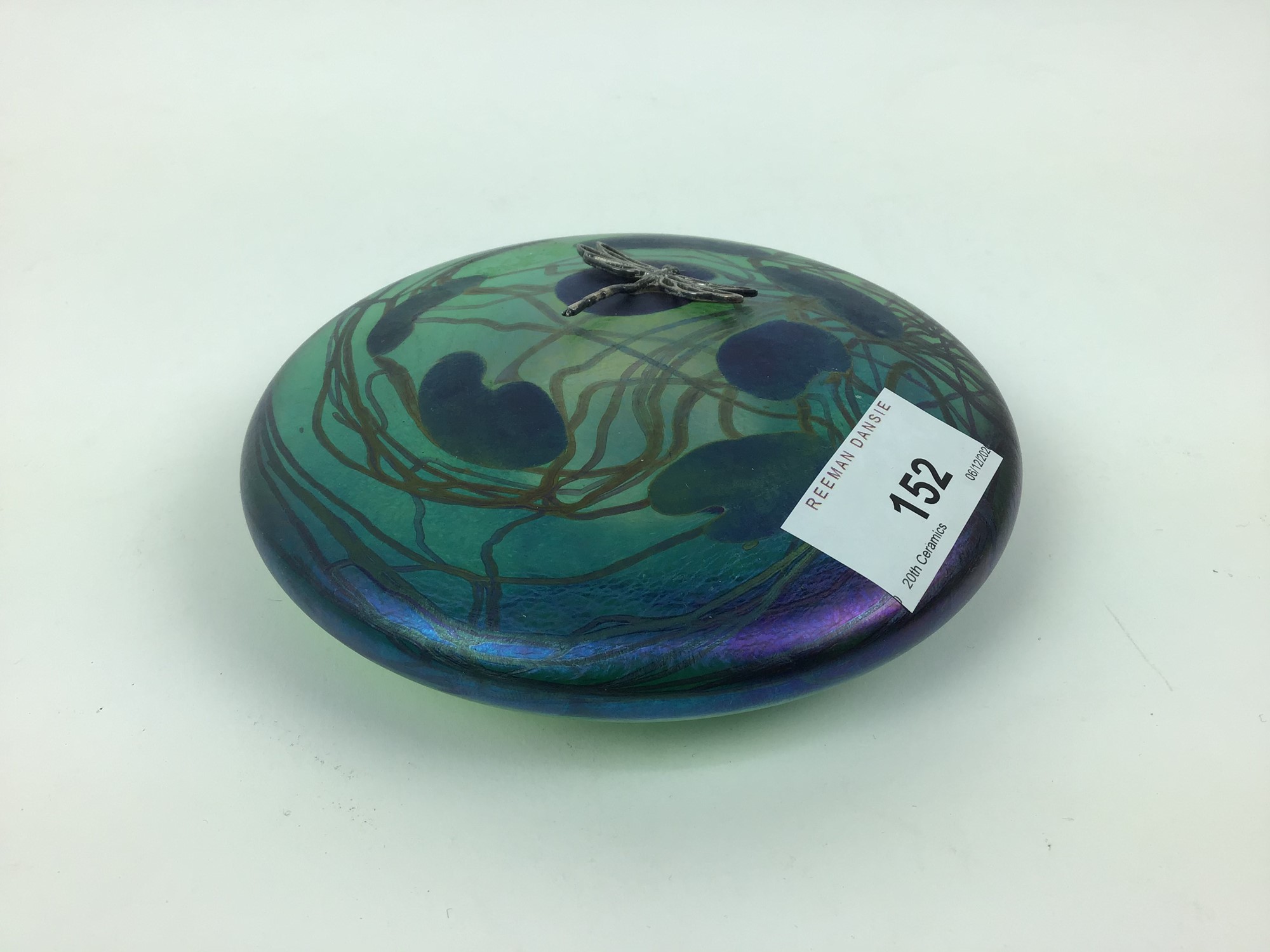 Lot 152 - John Ditchfield Glasform iridescent lily pad