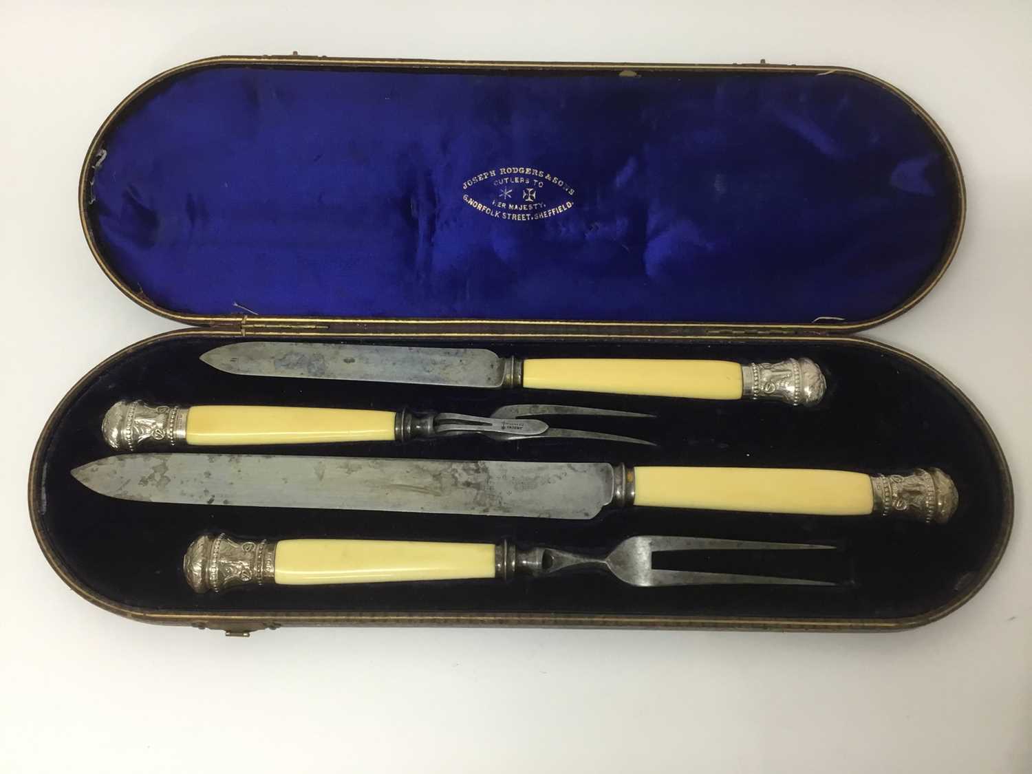 Lot 277 - For the Christmas turkey: Victorian silver