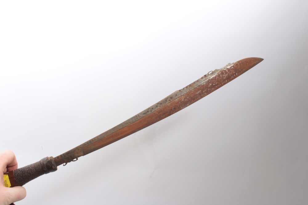 Lot 335 - Early 20th century Borneo Dayak Mandau