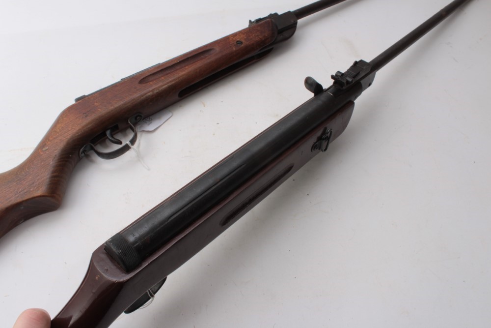 Lot 398 - Diana Mod 25 Air Rifle together with a West
