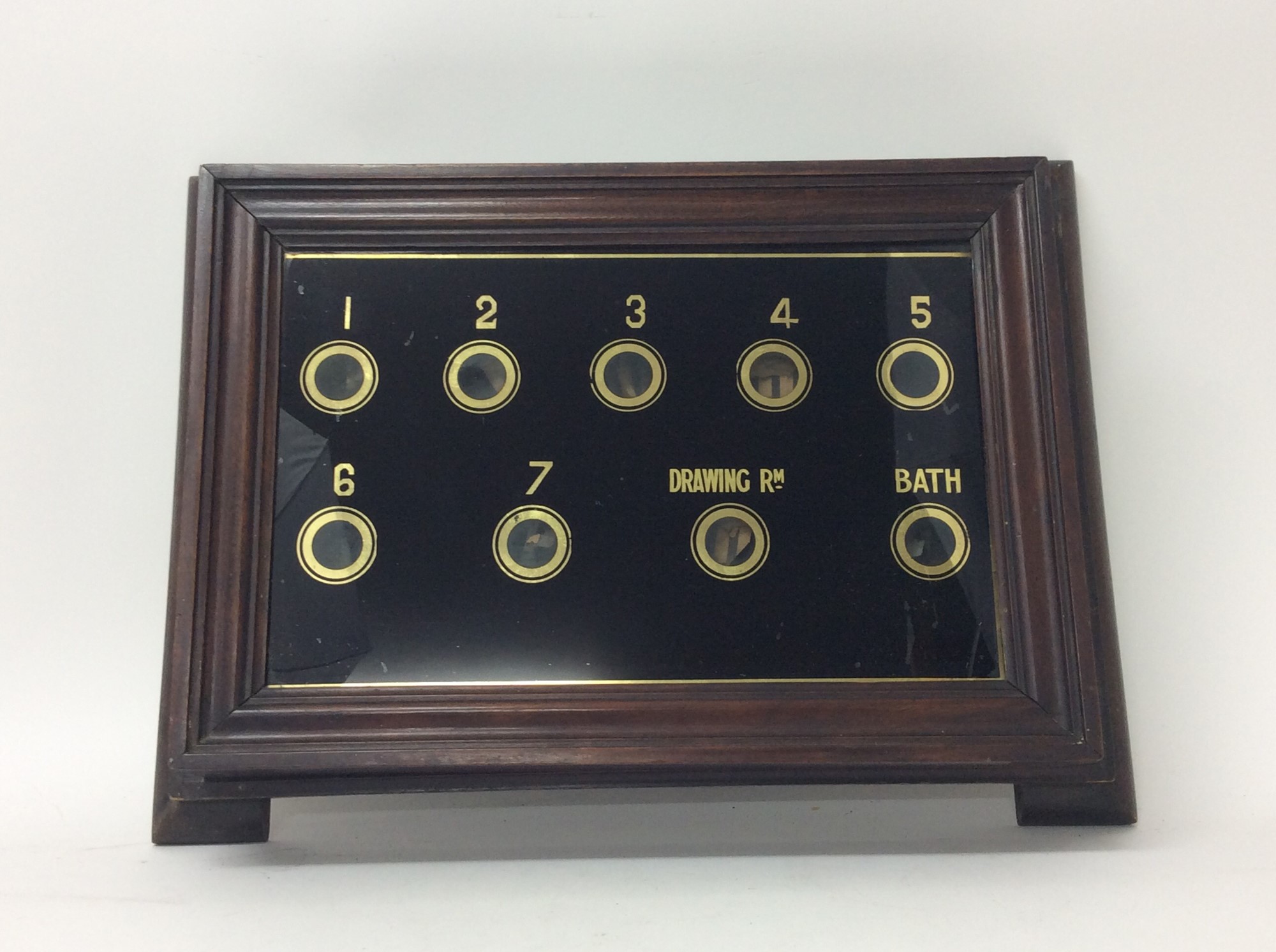 Lot 992 - Victorian servants' bell box with verre