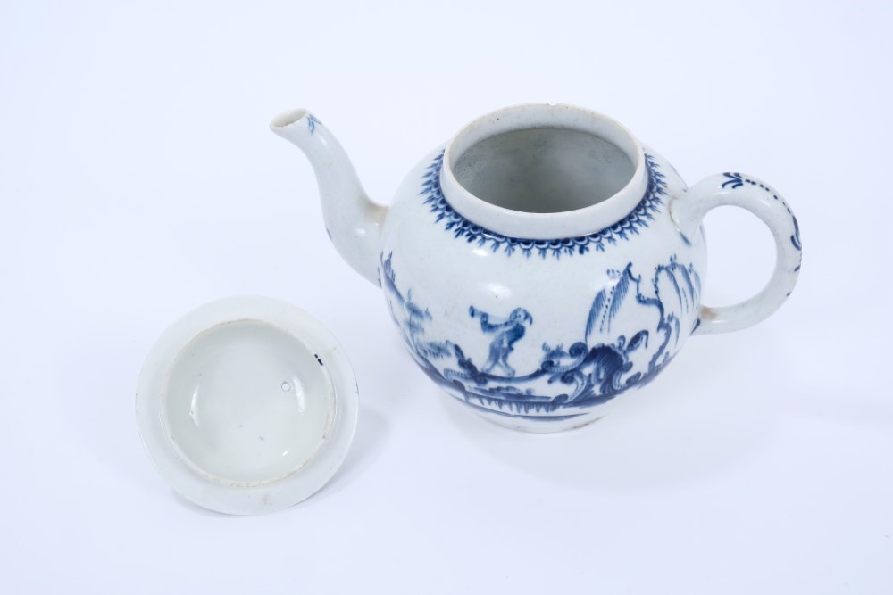 Lot 35 - Lowestoft teapot and cover, of globular form,