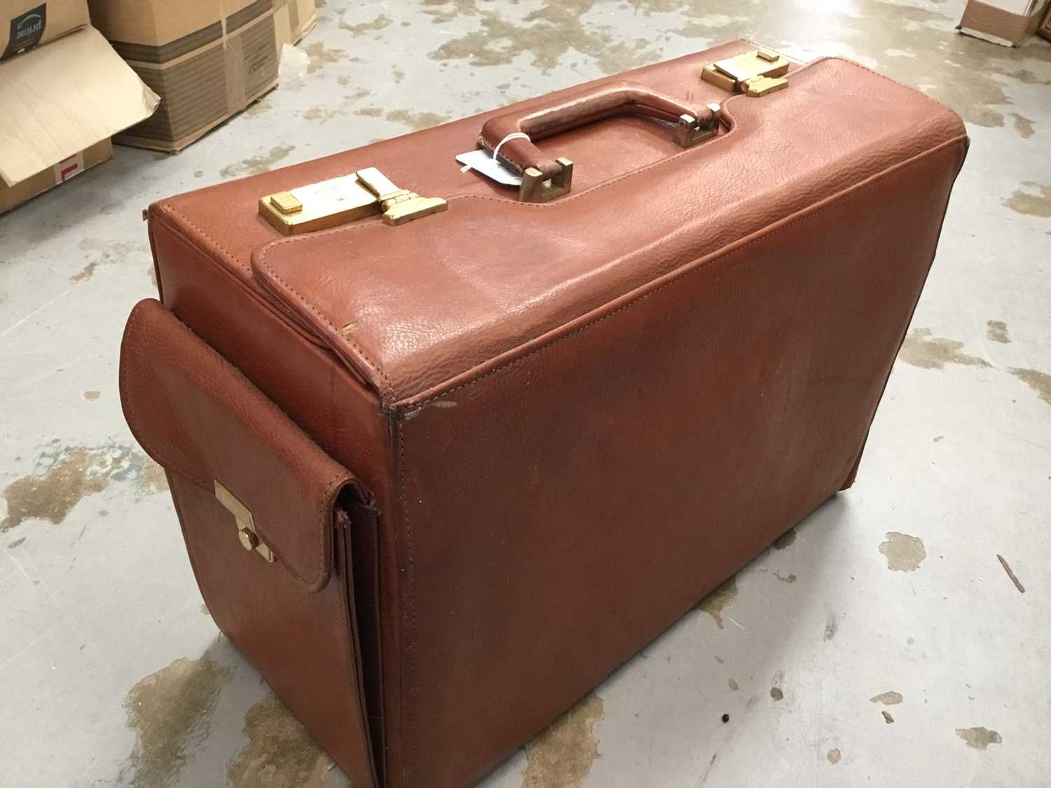 Lot 201 - 1970s/80s Revelation leather briefcase with