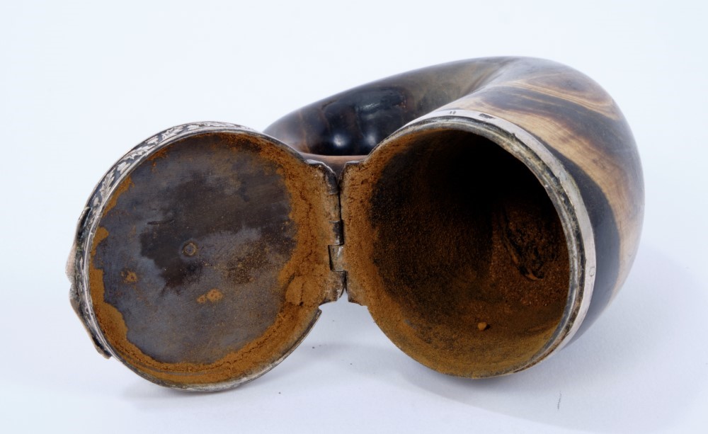 Lot 784 - 19th century Scottish silver mounted horn