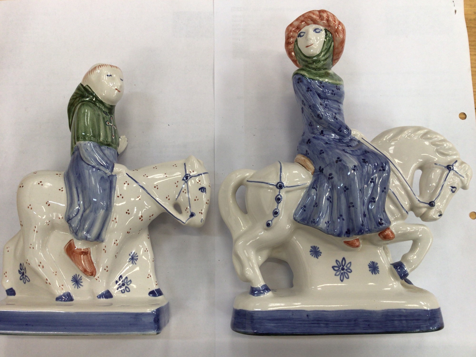 Lot 634 - Six Rye Pottery 'The Canterbury Tales'