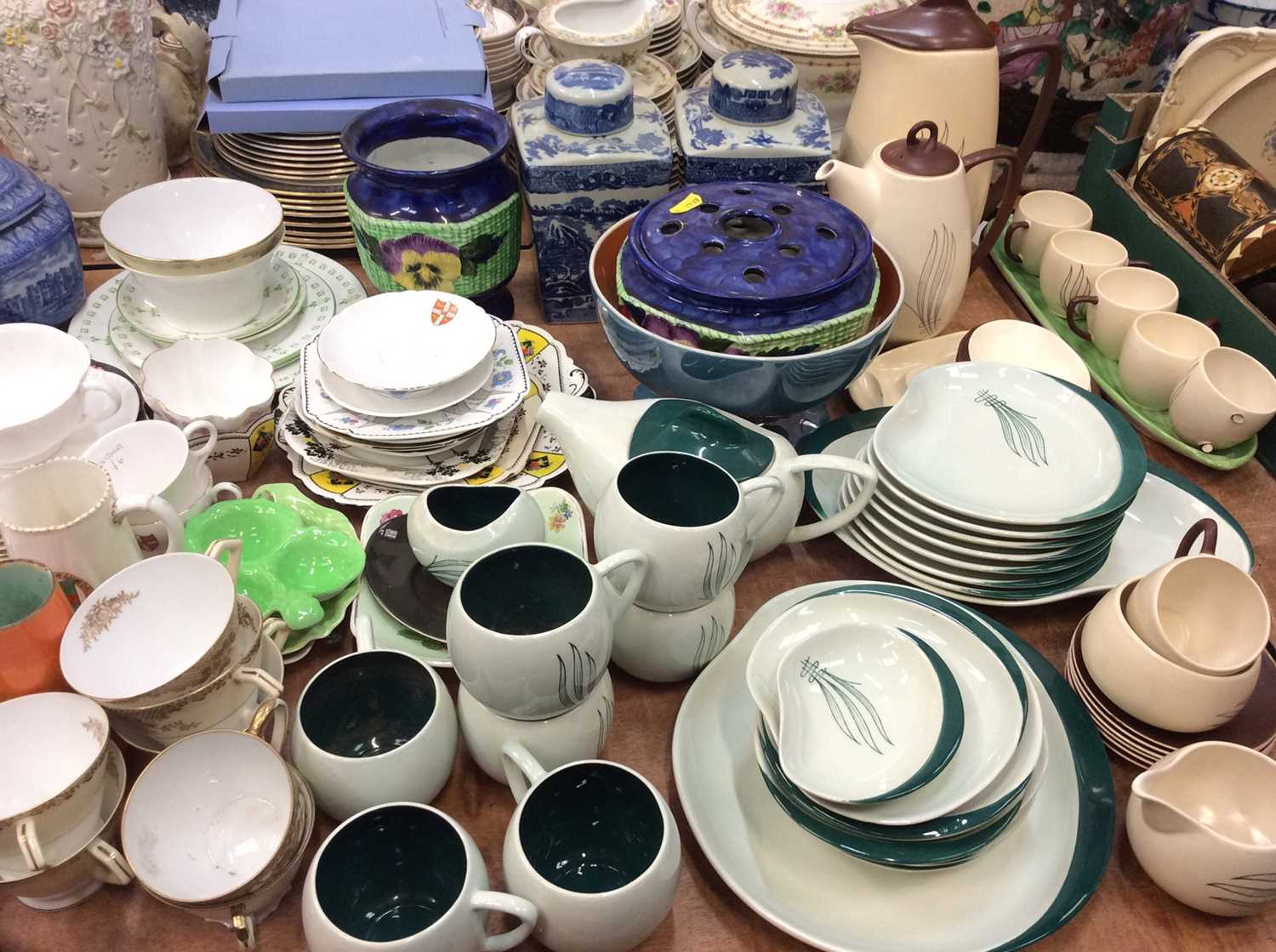 Lot 466 - Collection Carltonware ceramics including