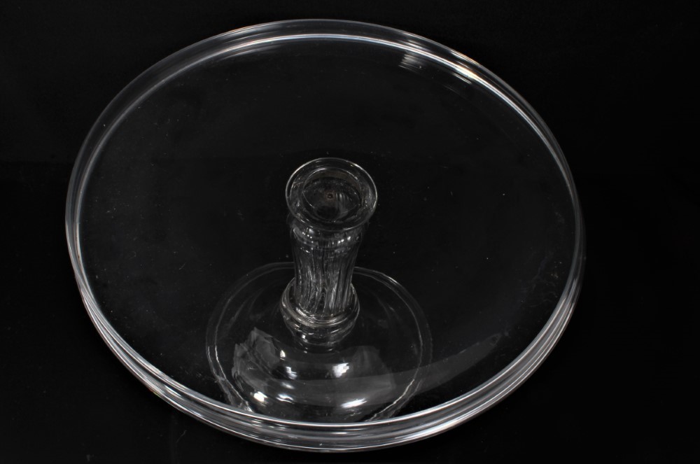 Lot 130 - Georgian glass tazza, with circular