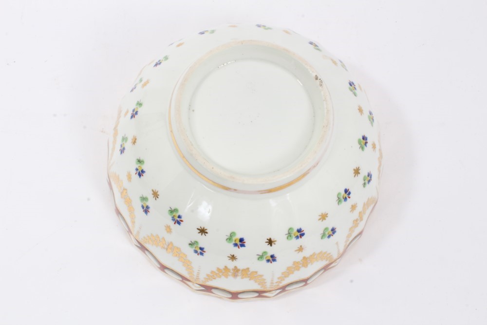 Lot 180 - Pinxton porcelain bowl, c.1800, of round