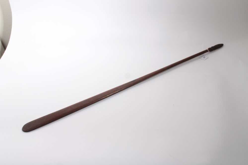 Lot 867 - 19th century Maori Taiaha club with arched