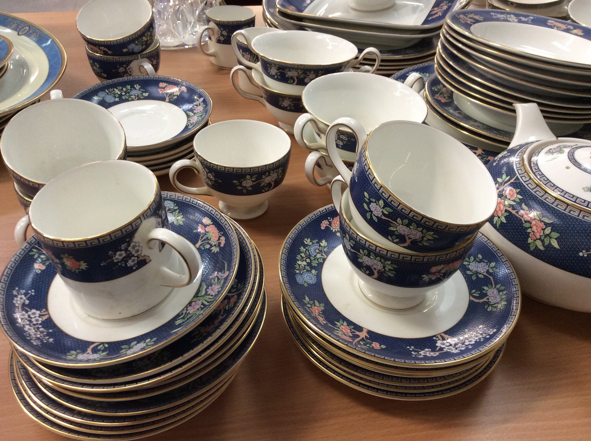 Lot 1167 - Wedgewood Blue Siam tea, coffee and dinner