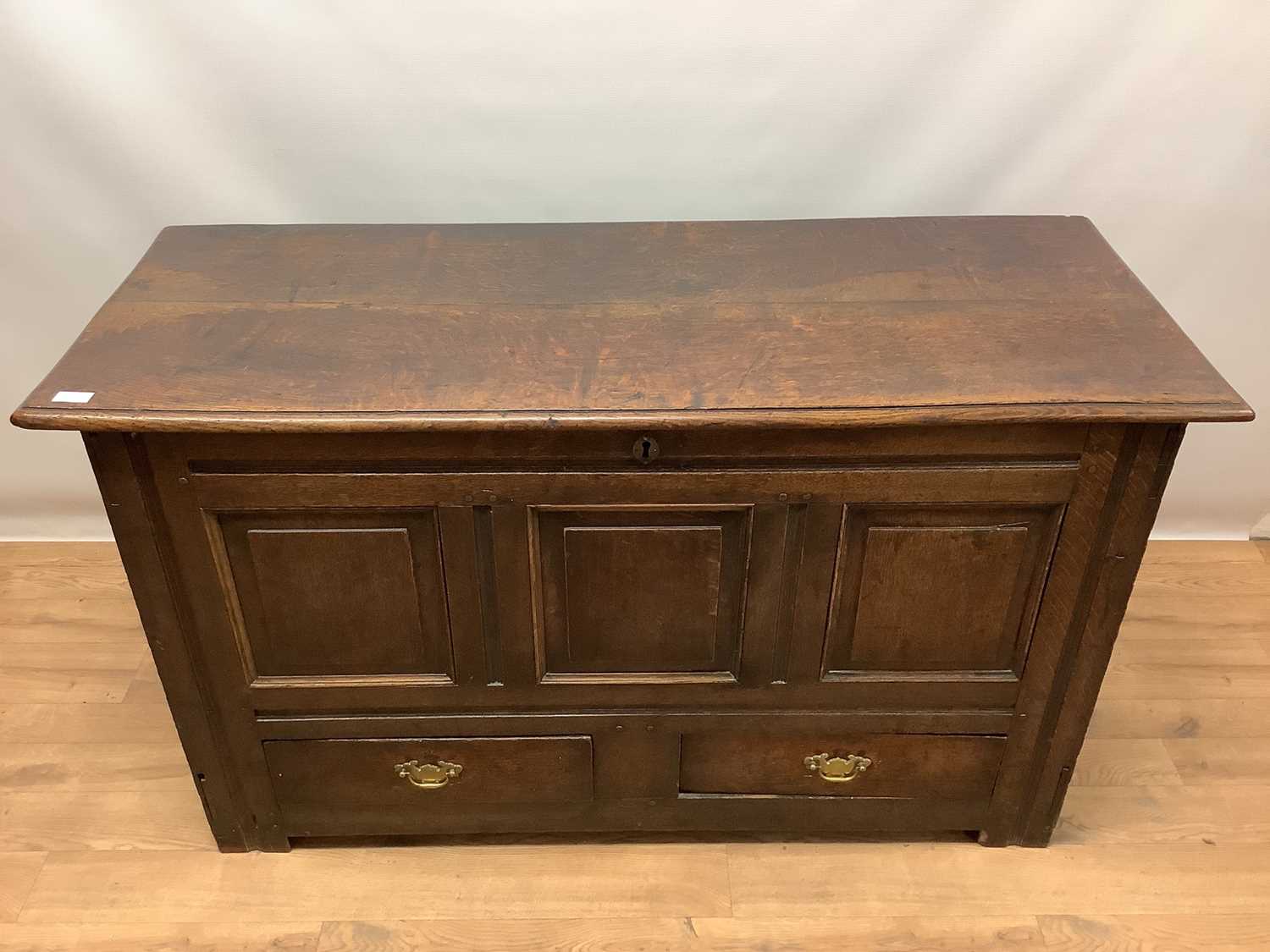 Lot 1097 - Early 18th century oak mule chest, with